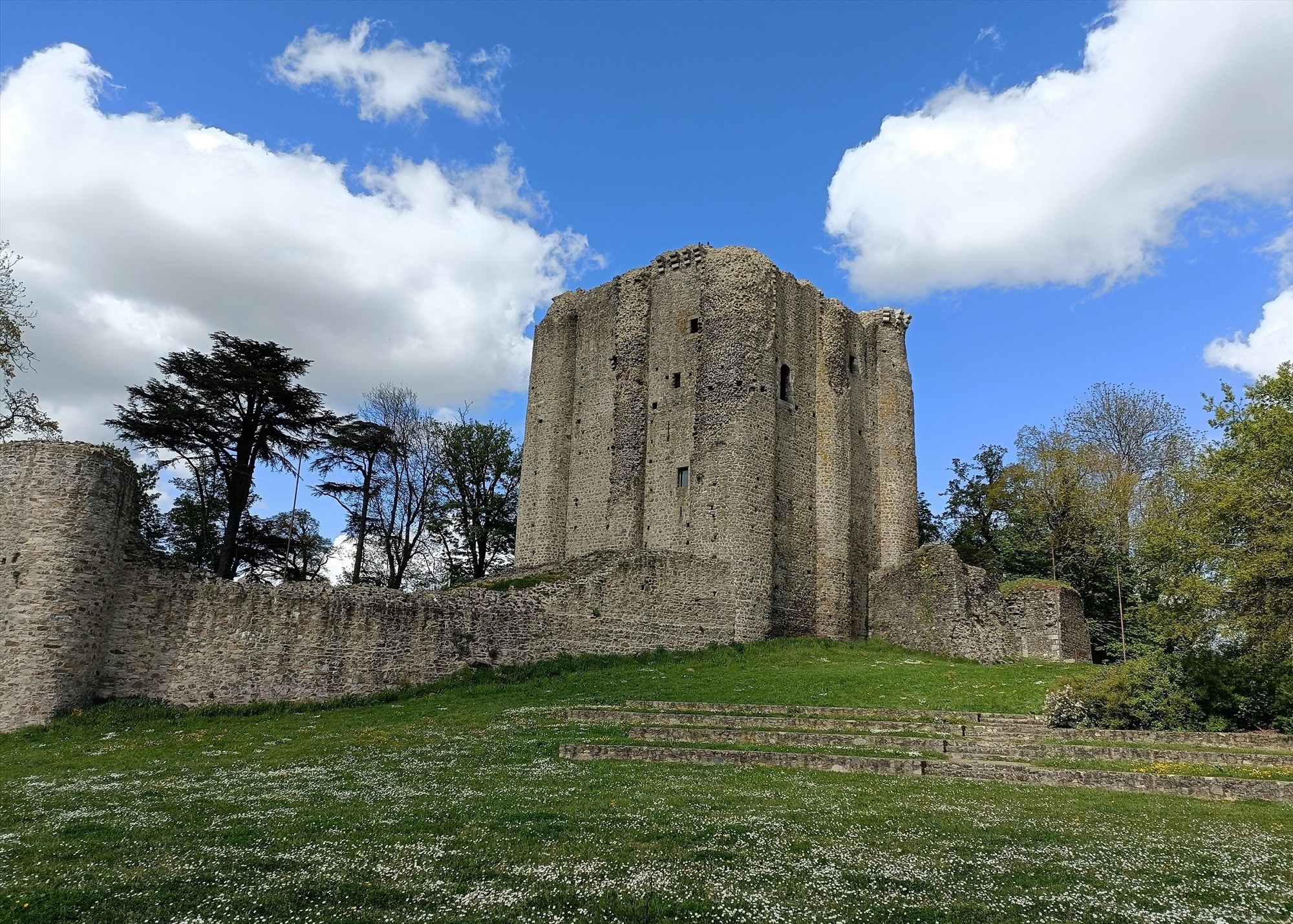Visite flash, château de Pouzauges Visite flash, château de Pouzauges